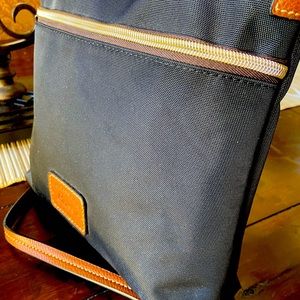 Bass | Bags | Bass Vintage Leather Crossbody Bag | Poshmark